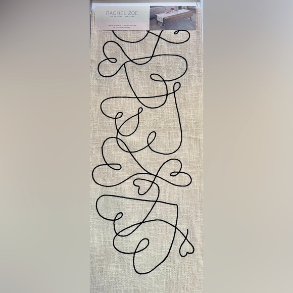 Rachel Zoe | Holiday | Rachel Zoe Heart Design Table Runner Black And ...